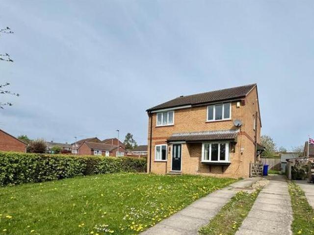 Nightingale Lane, Crossgates, 2 Bedroom Penthouse