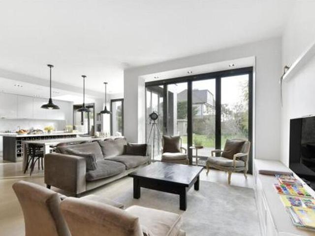Nightingale Lane, London, 4 Bedroom Semi detached