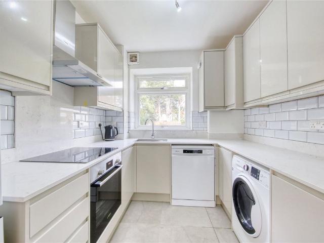 Nightingale Lane SW12, 2 bed property to rent, £2,500 pcm | PrimeLocation