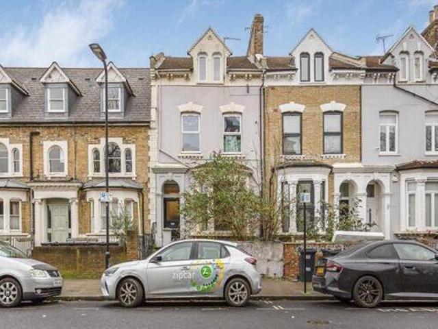 Nightingale Road, Clapton, 3 Bedroom Apartment