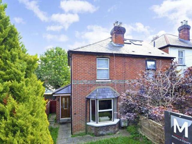 Nightingale Road, Godalming, 2 Bedroom Semi detached