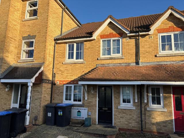 Nightingale Shott, Egham, Surrey TW20, 5 bed terraced house to rent, £3,000 pcm | PrimeLocation