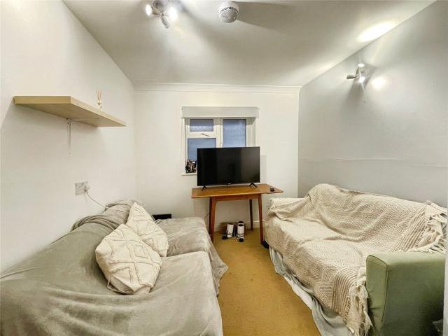 Nightingale Shott, Egham, Surrey, TW20 9SU