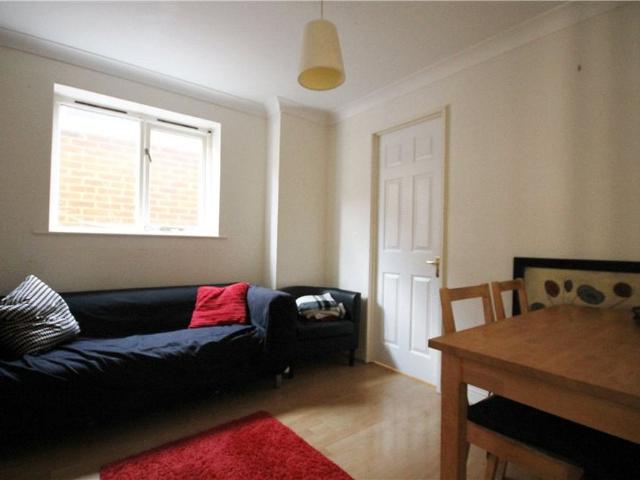 Nightingale Shott, Egham, Surrey, TW20 9SU