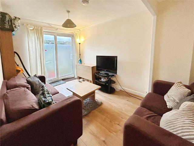 Nightingale Shott, Egham, Surrey, TW20 9SU