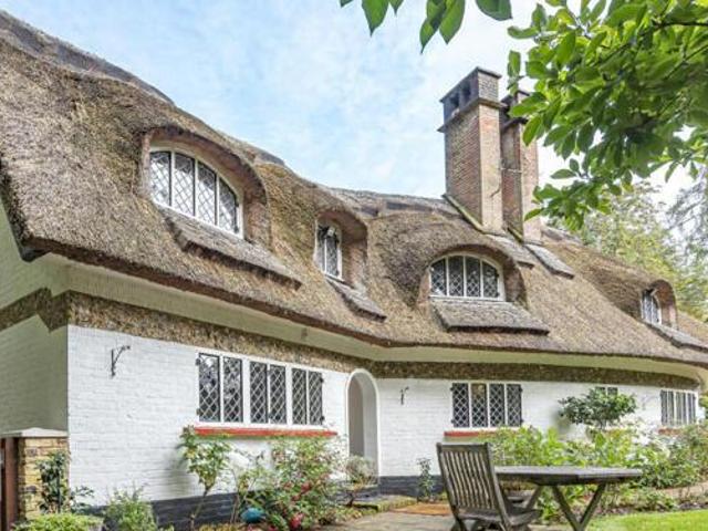 Nightingales Lane, Chalfont St Giles, 3 Bedroom Cottage