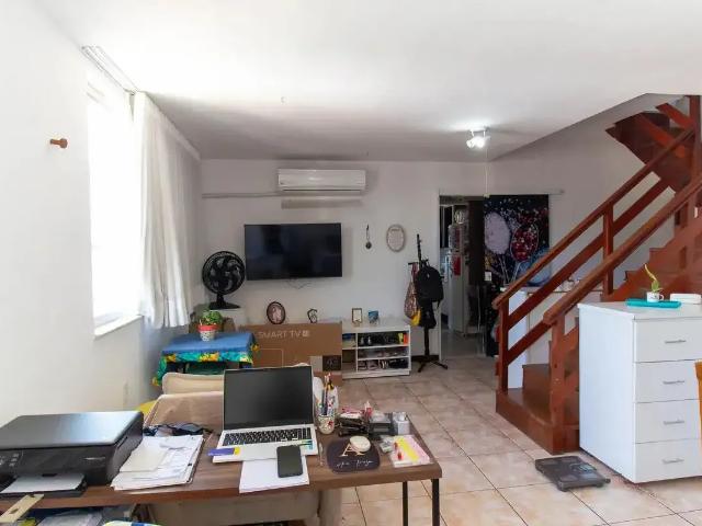 Niterói Icaraí Av. Almirante Ary Parreiras 170m² cobertura duplex com 02 suítes