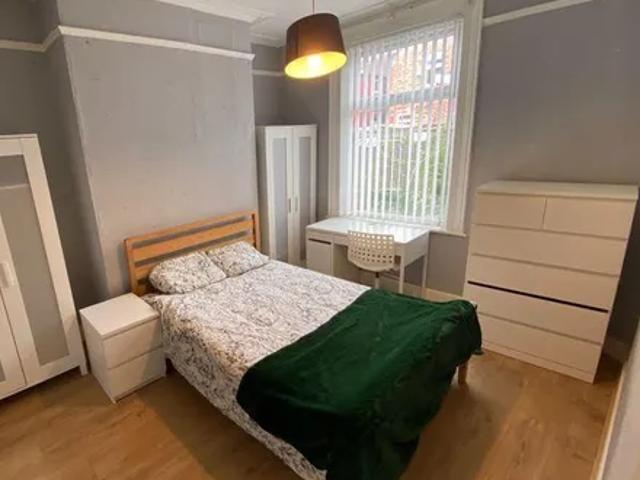 Nithsdale Road, Liverpool, L15 5AX, United Kingdom | 4 bed townhouse for rent #123040531 | Rentberry