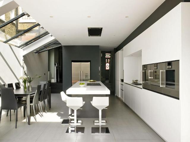 Niton Street, Fulham, London, SW6 6 bed house to rent £18,200 pcm £4,200 pw