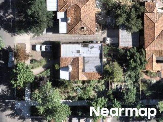 Nixon Ave