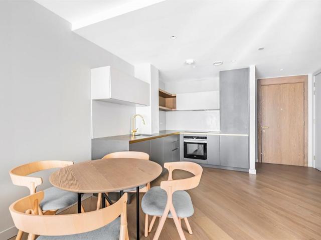 No.4, Upper Riverside, Cutter Lane. 1 bed apartment to rent £2,350 pcm £542 pw
