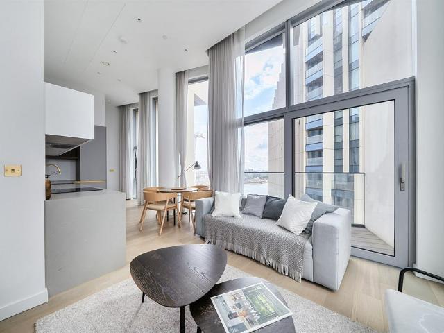 No.4, Upper Riverside, Cutter Lane. 2 bed apartment to rent £3,400 pcm £785 pw