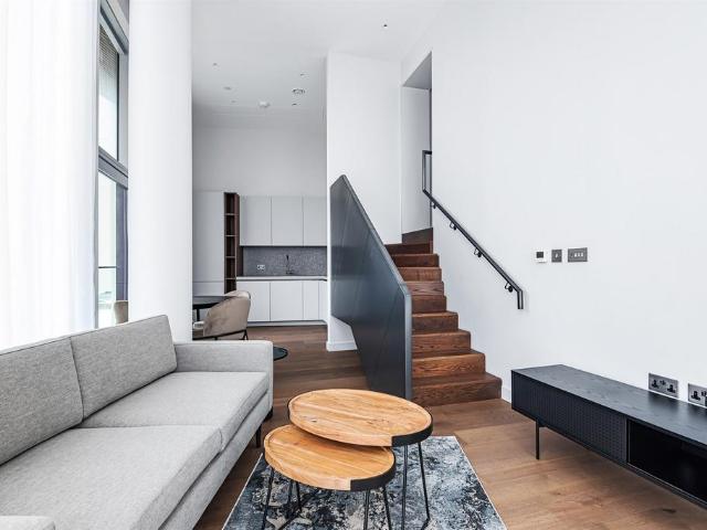 No.5, Upper Riverside, Cutter Lane. 2 bed apartment to rent £3,200 pcm £738 pw