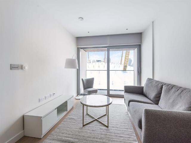 No.1, Upper Riverside, Cutter Lane. 1 bed apartment to rent £2,550 pcm £588 pw