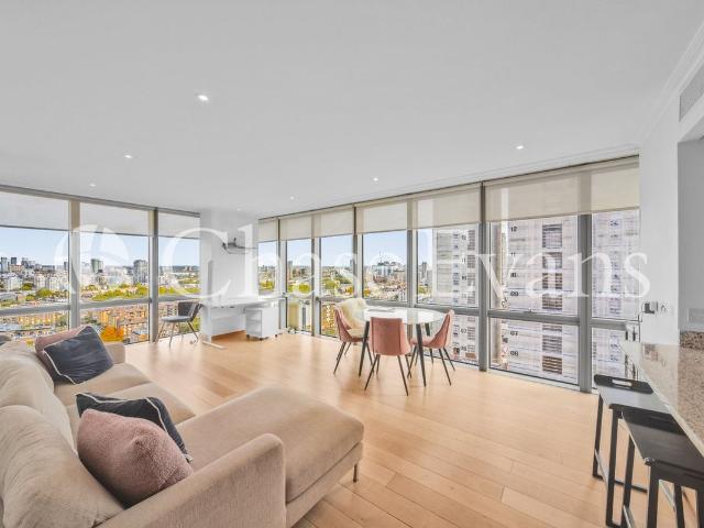 No 1 West India Quay, 26 Hertsmere Road, Canary Wharf, London E14, 2 bed flat to rent, £3,400 pcm | PrimeLocation