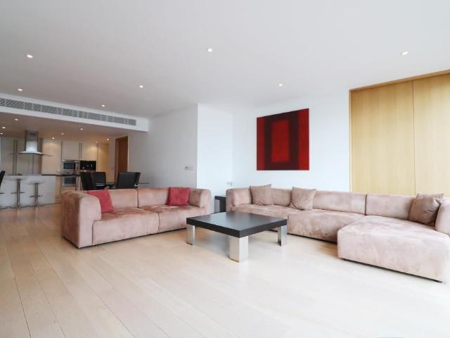 No 1. West India Quay, Canary Wharf, London E14, 2 bed flat to rent, £4,117 pcm | PrimeLocation