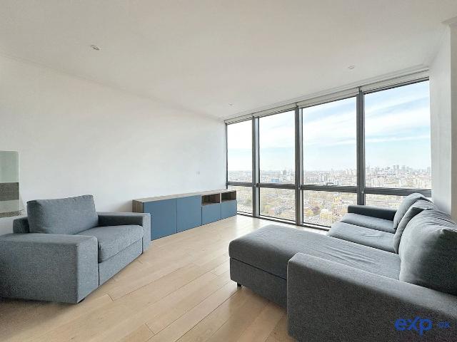 No.1 West India Quay, London E14, 2 bed flat to rent, £3,200 pcm | PrimeLocation