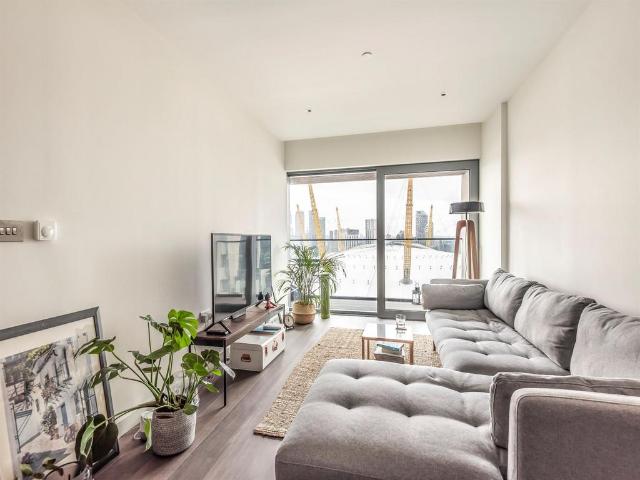 No.2, Upper Riverside, Cutter Lane. 1 bed apartment to rent £2,500 pcm £577 pw