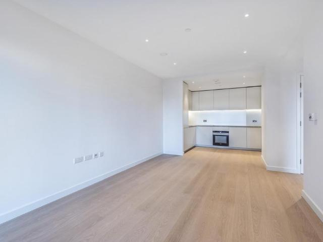 No.2, Upper Riverside, Cutter Lane. 1 bed property to rent £2,400 pcm £554 pw
