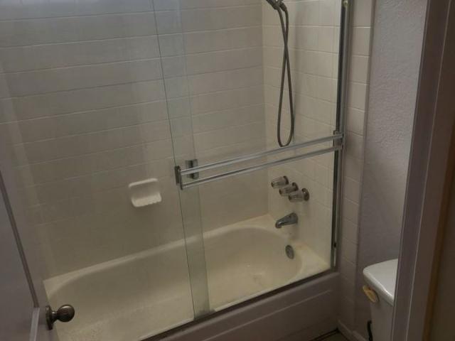 NO A/P: Reseda 5809 1 Bedroom Apartment for Rent at 5809 Reseda Blvd, Los Angeles, CA 91356 Tarzana