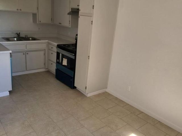 NO A/P: Reseda 5809 1 Bedroom Apartment for Rent at 5809 Reseda Blvd, Los Angeles, CA 91356 Tarzana