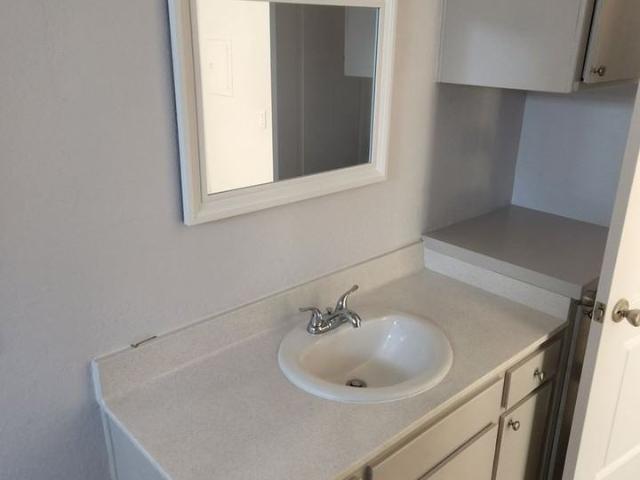 NO A/P: Reseda 5809 1 Bedroom Apartment for Rent at 5809 Reseda Blvd, Los Angeles, CA 91356 Tarzana