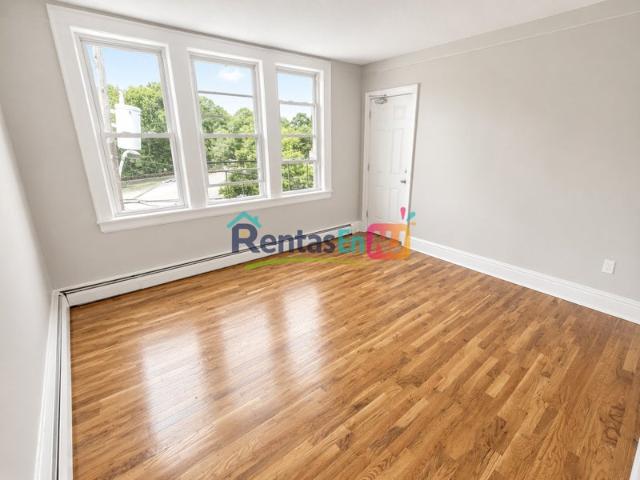 No Broker Fee_Beautiful 1 Bedroom Apartment_Bright