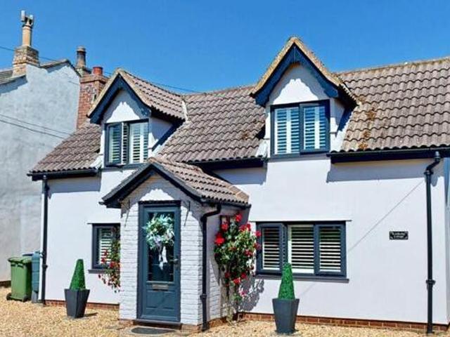 no Chain, With Far Reaching Views* Kimberly Cottage, 2 Bedroom Detached