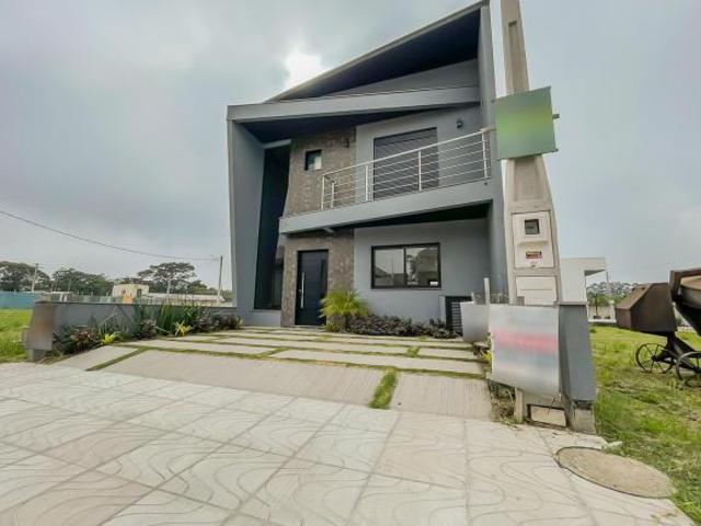 No condomínio Nova Ipanema Garden, excelente residência com 3 dormitórios