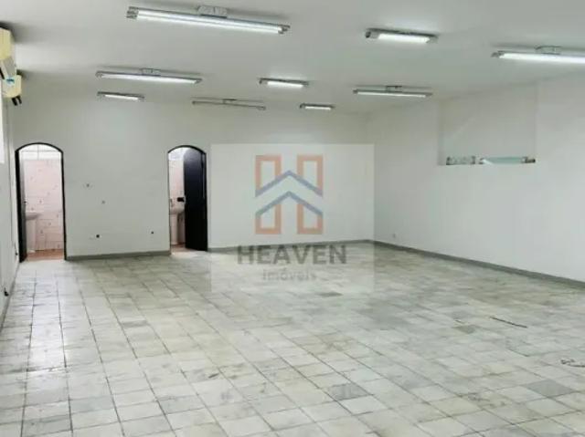 No coração da pompeia, uma vaga
