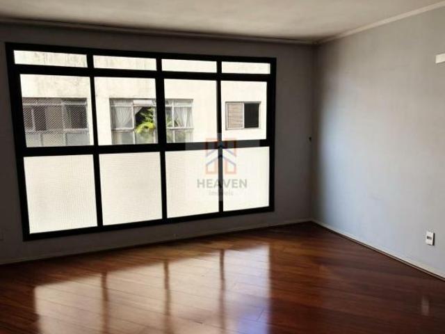 NO CORAÇÃO DE PINHEIROS, ANDAR ALTO, COM VAGA