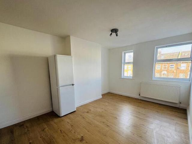 No Deposit Option, Neasden Lane, 2 Bedroom Flat