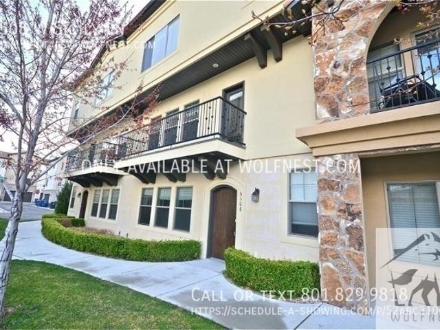 No Deposit Option! Sensational 3 Bedroom Highland Townhome!