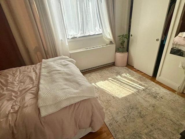 No Fee Fully Furnished Midtown East Rooms