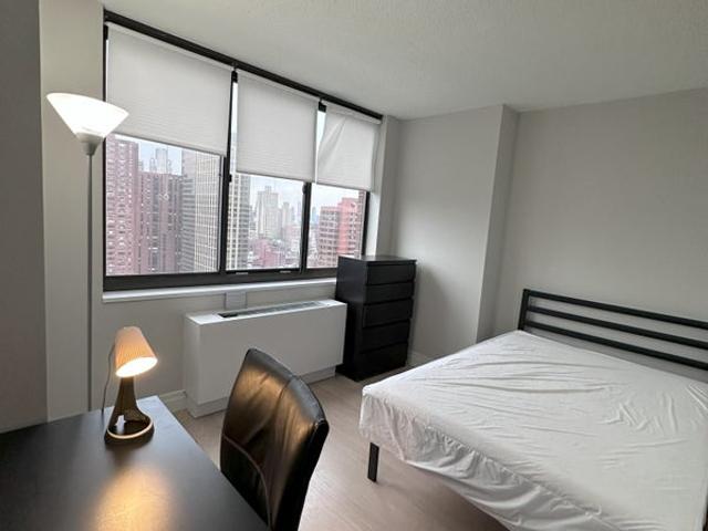 No Fee, Fully furnished room in Luxury UES apt