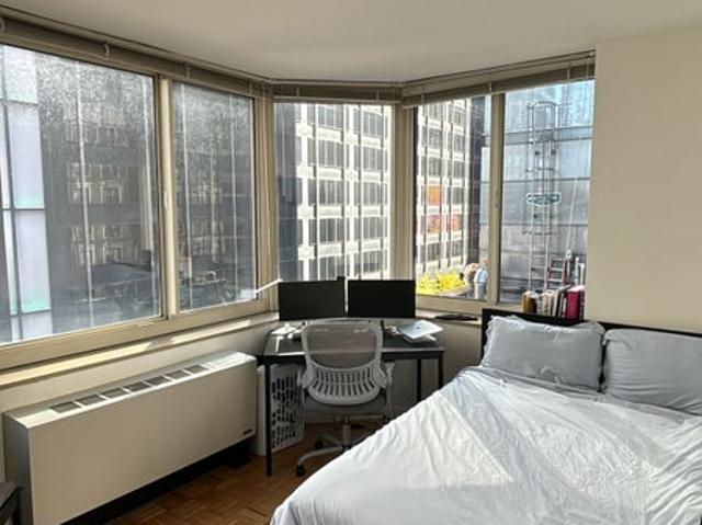 No Fee Fully Furnished 1 Bdrm in Midtown West