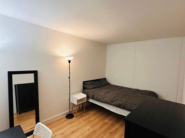 NO FEE Furnished Jersey City Room Available