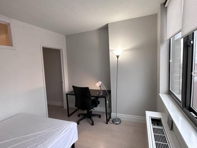 No Fee Newly Furnished JSQ Rooms Available
