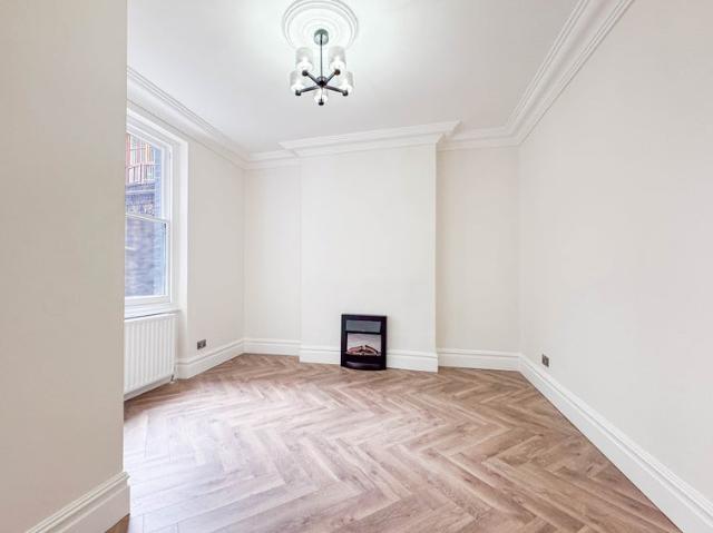 No Living Room Two Bedroom Flat in Fitzrova W1W