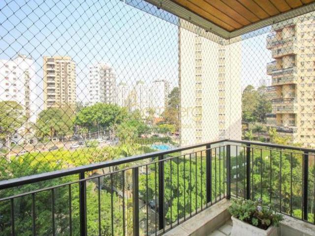 NO MELHOR DA VILA SUZANA! 4 QUARTOS/ 2 SUÍTES/ 198mts² A.C / VARANDA COM VISTA PARA O BAIRRO!