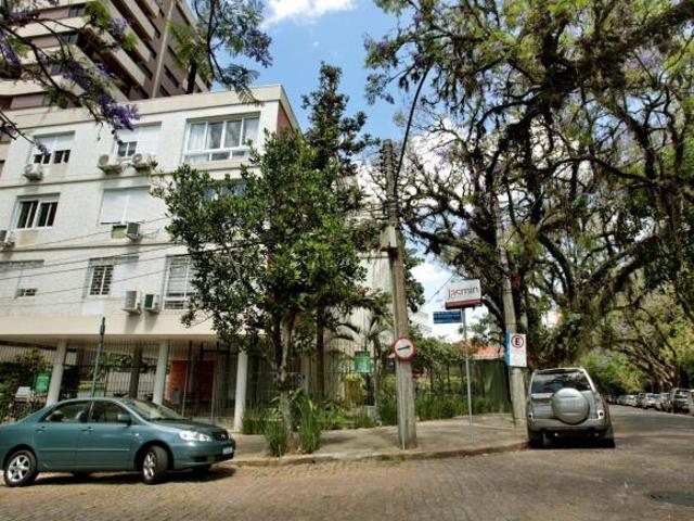 No Moinhos de Vento 03 dormitórios com 01 vaga