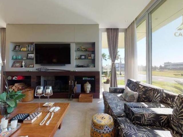 No Playa Vista. Vendo casa, estilo mansão, terreno de esquina, condomínio Playa Vista em Xangri lá R