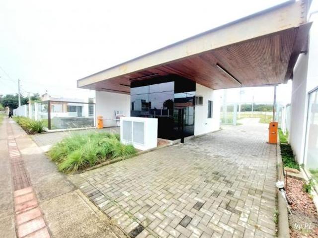 No Quintal Verde, tem Piscina Adulto e Infantil e Prainha