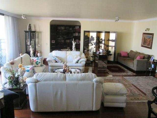 No Real Parque, no Parque Imperial, condomínio de altíssimo padrão, apartamento com 380 m²