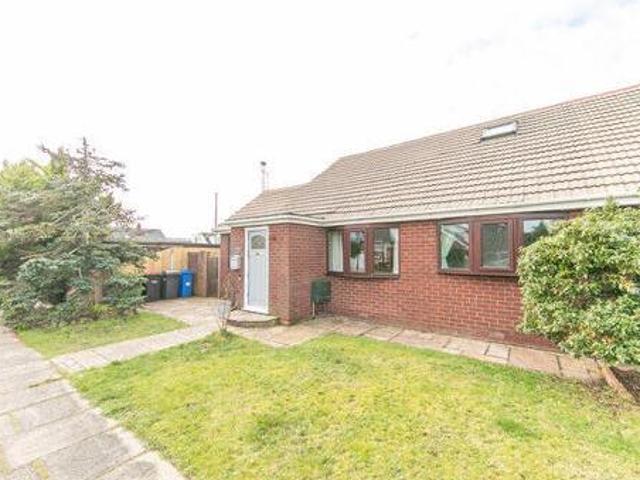 No sandicroft Place, 4 Bedroom Semi detached