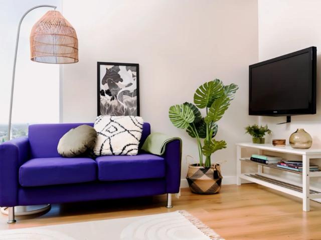 NON ENSUITE: TWO BED FLAT