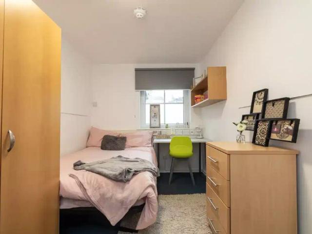 Non Ensuite Silver