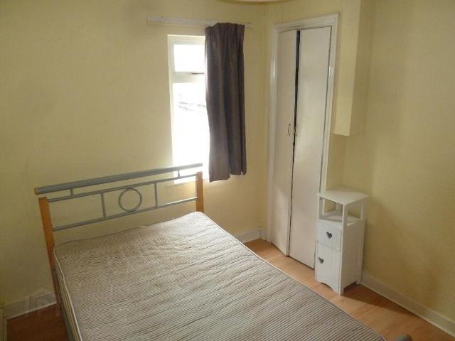 NON HMO, 24 Windsor Drive, Lisburn Road, Belfast, BT9 7EH