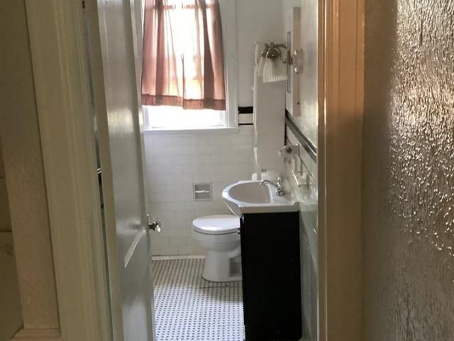 None Beech Ave 2 Bedroom Apartment for Rent at 618 Beech Ave, Charleston, WV 25302 Edgewood