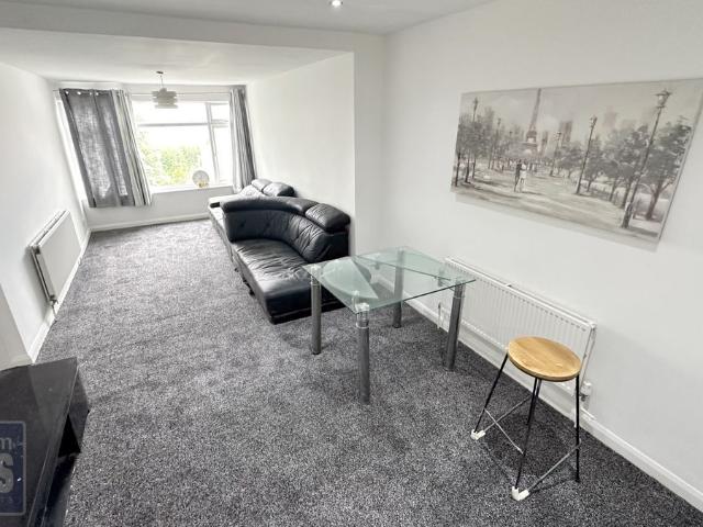 Nook End, Stannington, Sheffield, South Yorkshire S6, 3 bed bungalow to rent, £1,100 pcm | PrimeLocation